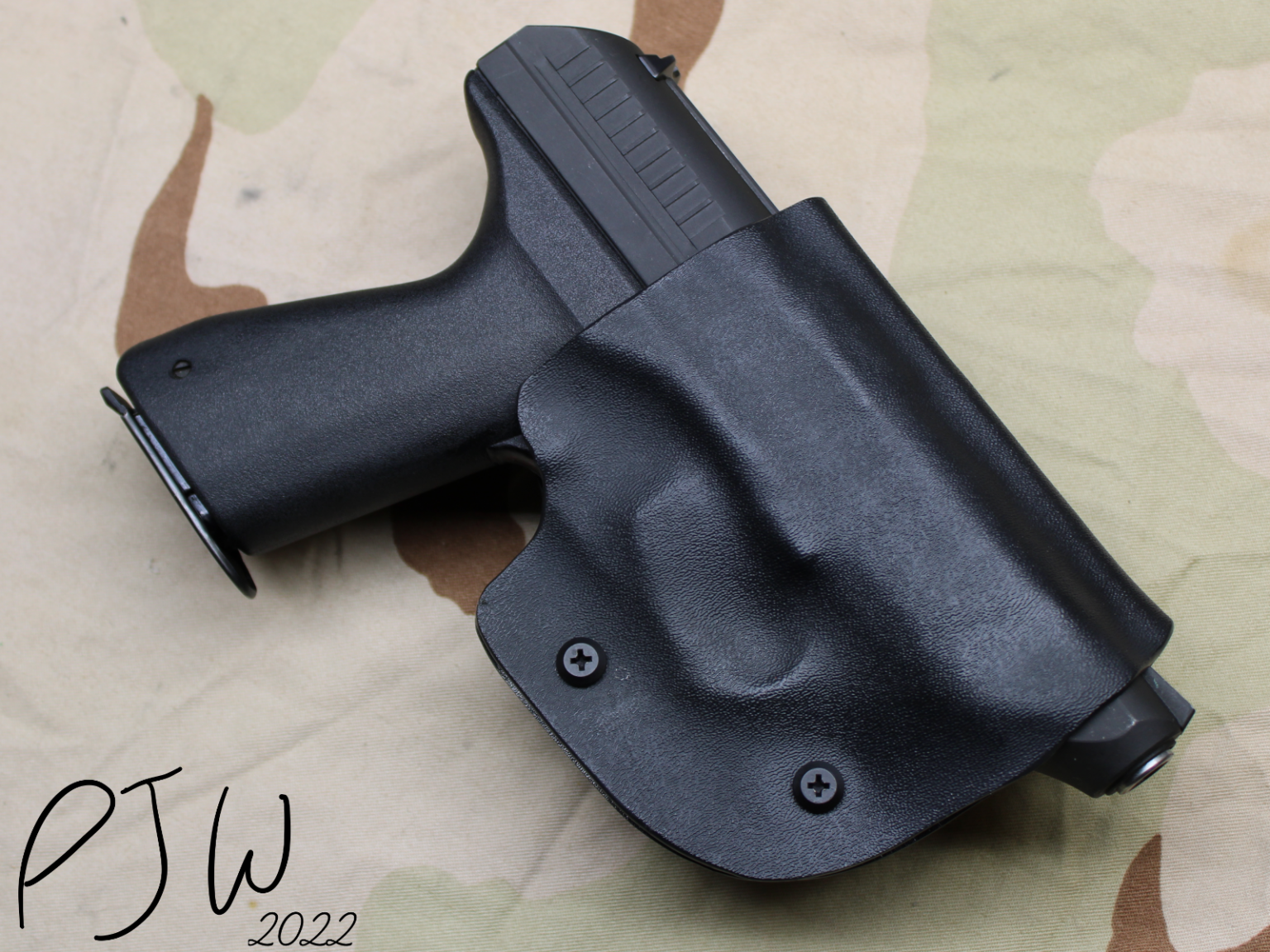 The HK VP70 - The Most Important Bad Handgun [2022] ⋆ Primer Peak