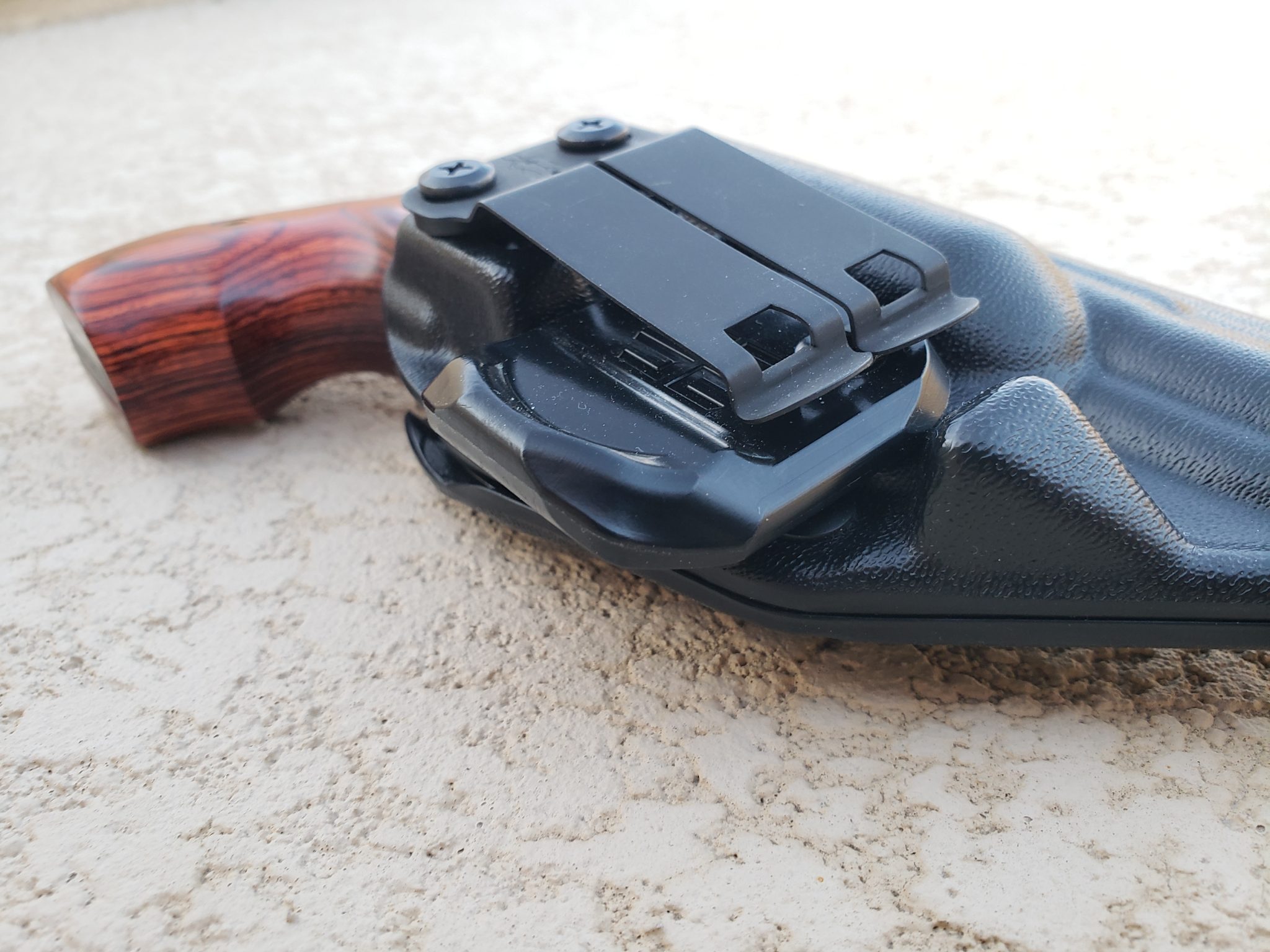 Harry's Holsters Icon 2.0 Holster Review ⋆ Primer Peak