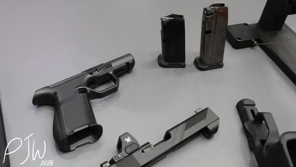 Shield Arms S15 Modular Pistol System - SHOT Show 2025 ⋆ Primer Peak